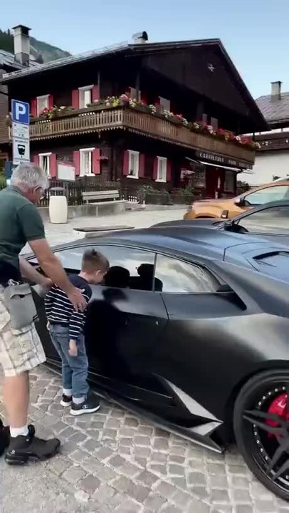 Kid hesitate to check inside the Lambo - Meme by schizoidman :) Memedroid