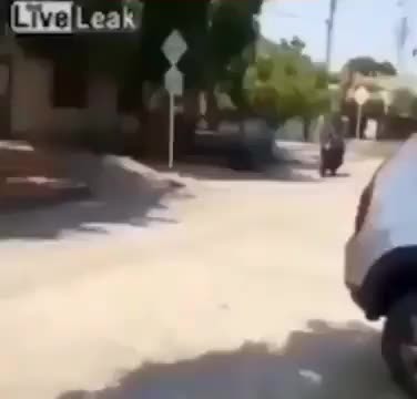 Content warning - Meme subido por YourOtherLeft :) Memedroid