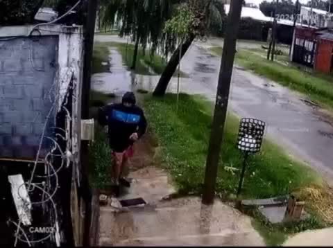 Primer día como ladrones - Meme subido por TaRiSTAn :) Memedroid