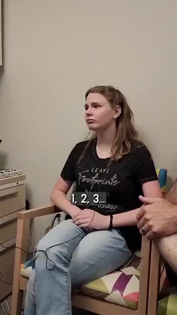 Teen has her cochlear implants activated for the very first time - Meme ...