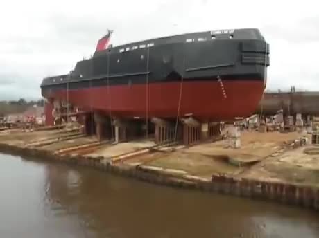 Creo que puede flotar aún - Meme subido por TOMASMER :) Memedroid