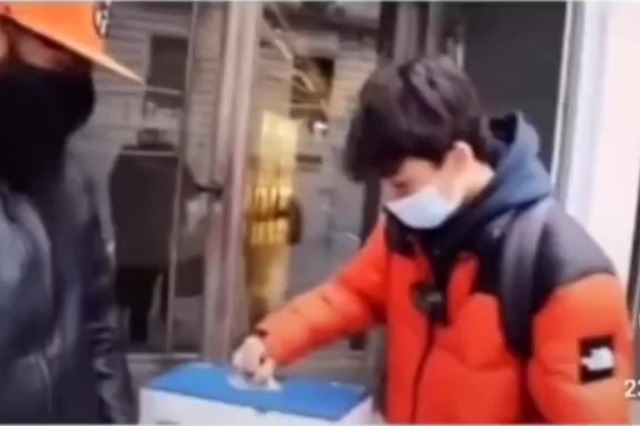 Cuánto llevas dejándote el pelo largo un par de años meme ...