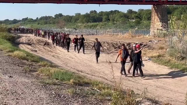 Emergency declared in Eagle Pass, Texas after a surge of migrants ...