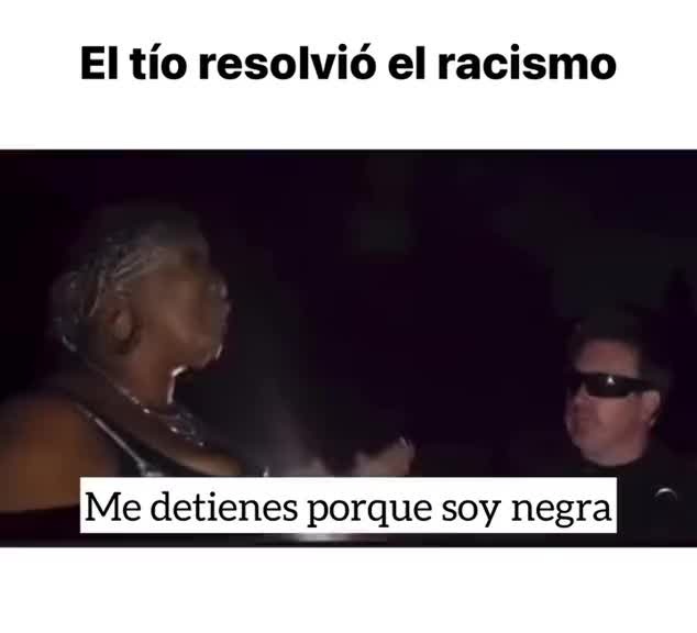 Por que el oficial usa gafas de sol si es de noche? - Meme subido por ...