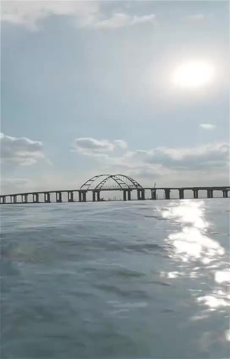 float - Meme by Controversy_Cat :) Memedroid