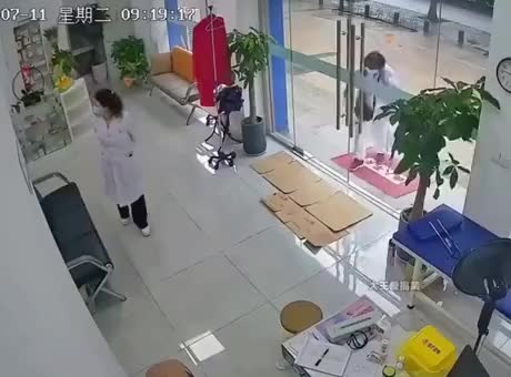 At least the other door was intact.. - Meme by XKRAY :) Memedroid