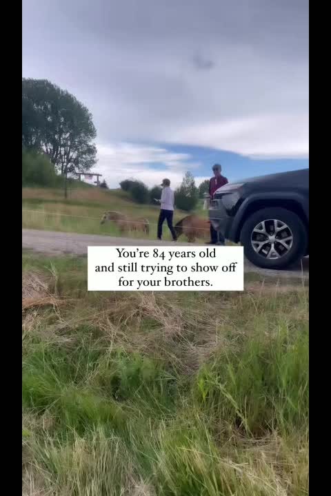 Shocking...complete wholesome family - Meme subido por Cliffy_99 ...