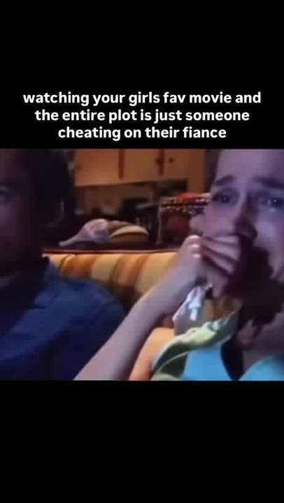 Watching her favorite movie like... is cheating the plot? - Meme subido por FireGun10 :) Memedroid