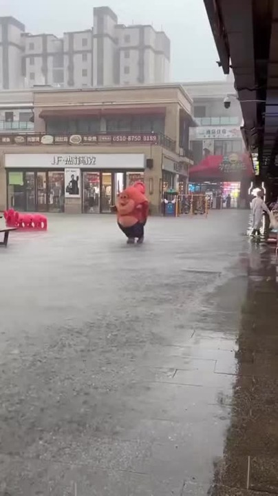 Run for your life! - Meme subido por tivoxx :) Memedroid