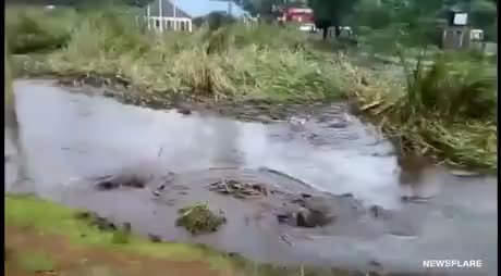 Sinkhole sucks the whole thing - Meme by schizoidman :) Memedroid