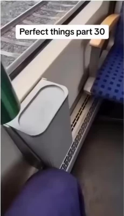 Satisfying moment of the day - Meme subido por adam1415 :) Memedroid