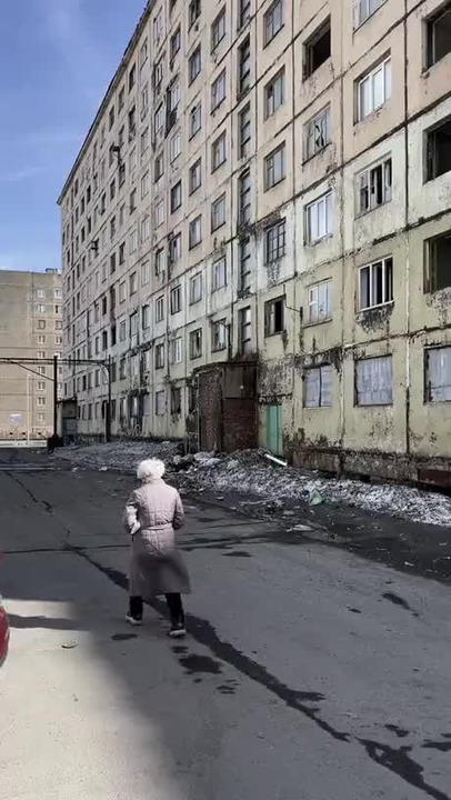 Norilsk has 35% of world palladium production - Meme by Zeio44 :) Memedroid