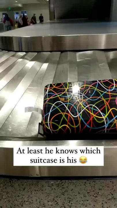 maleta a juego con pantalones - Meme subido por svaa25 :) Memedroid