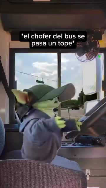 cuando el chofer del bus se pasa un tope - Meme subido por vegettotrue ...