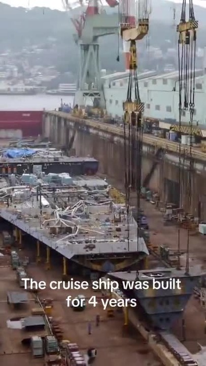 Cruise ship - Meme by hybridsense153 :) Memedroid