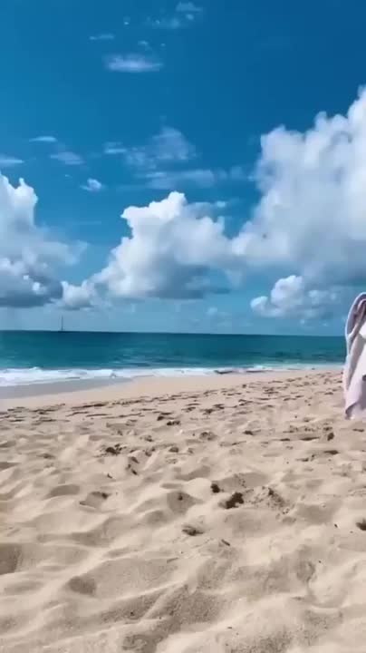 Mulher na praia - Meme by NecroEdu :) Memedroid