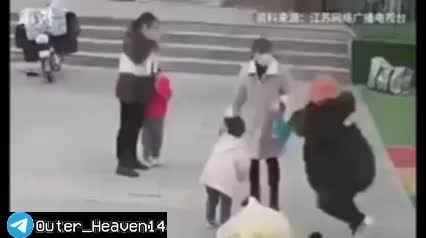 Kick - Meme by TheToxicFrog :) Memedroid