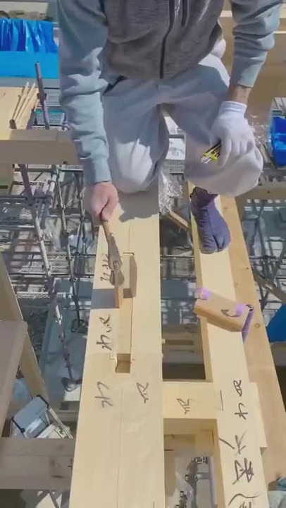 Old "avoid metal" joinery is still used in extreme seismic zones, and ...