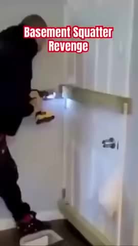 besieging the squatters - Meme by mudhonor :) Memedroid