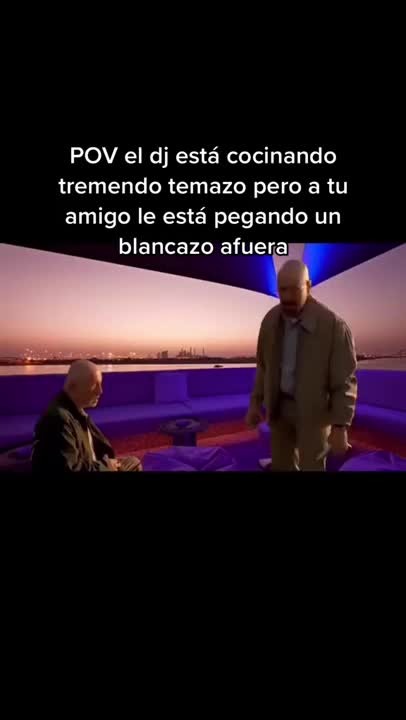 Con tu amigo a la puerta de la discoteca porque esta fatal - Meme ...