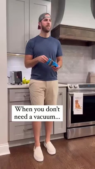 Doggo is the vaccum - Meme by XSAMANX :) Memedroid